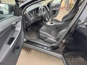 Melns Volvo XC60 2011 Rīga, ar dzinēja tilpumu 2.00 L un nobraukumu 209 tūkst. km par 8100 €, foto 16 vietnē AUTOMOTO.COM.LV