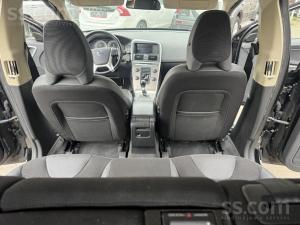 Melns Volvo XC60 2011 Rīga, ar dzinēja tilpumu 2.00 L un nobraukumu 209 tūkst. km par 8100 €, foto 18 vietnē AUTOMOTO.COM.LV
