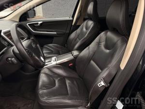 Black Volvo XC60 2011 in Daugavpils, with an engine capacity of 2.40 L and mileage of 285 thousand km for 9700 €, photo 12 on AUTOMOTO.COM.LV