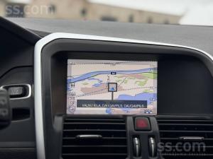 Black Volvo XC60 2011 in Daugavpils, with an engine capacity of 2.40 L and mileage of 285 thousand km for 9700 €, photo 19 on AUTOMOTO.COM.LV