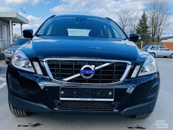 Black Volvo XC60 2011 in Vilnius, with an engine capacity of 2.00 L and mileage of 264 thousand km for 8300 €, photo 3 on AUTOMOTO.COM.LV