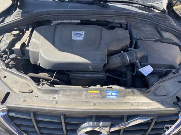 Black Volvo XC60 2011 in Vilnius, with an engine capacity of 2.00 L and mileage of 264 thousand km for 8300 €, photo 9 on AUTOMOTO.COM.LV