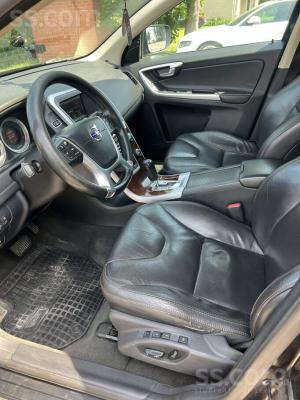 Melns Volvo XC60 2011 Rīga, ar dzinēja tilpumu 2.00 L un nobraukumu 365 tūkst. km par 6200 €, foto 10 vietnē AUTOMOTO.COM.LV