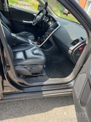 Melns Volvo XC60 2011 Rīga, ar dzinēja tilpumu 2.00 L un nobraukumu 365 tūkst. km par 6200 €, foto 18 vietnē AUTOMOTO.COM.LV