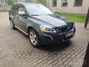 Black Volvo XC60 2011 in Riga, with an engine capacity of 2.40 L and mileage of 258 thousand km for 9400 €, photo  on AUTOMOTO.COM.LV