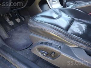 Melns Volvo XC60 2011 Valmiera, ar dzinēja tilpumu 2.40 L un nobraukumu 264 tūkst. km par 7800 €, foto 8 vietnē AUTOMOTO.COM.LV