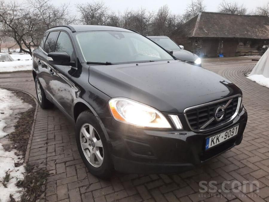 Melns Volvo XC60 2011 Valmiera, ar dzinēja tilpumu 2.00 L un nobraukumu 356 tūkst. km par 8950 €, foto 1 vietnē AUTOMOTO.COM.LV