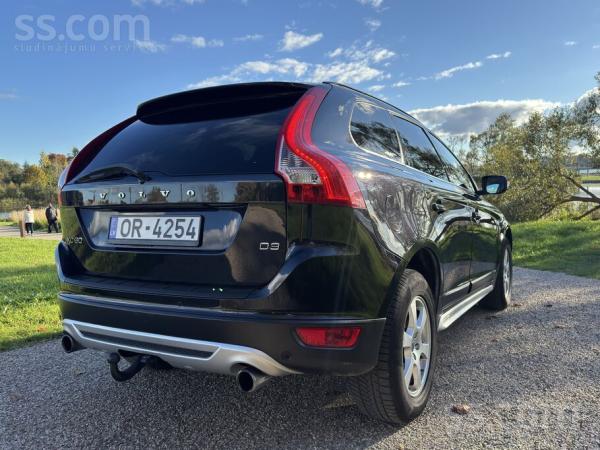 Melns Volvo XC60 2011 Rēzekne, ar dzinēja tilpumu 2.00 L un nobraukumu 315 tūkst. km par 8900 €, foto 6 vietnē AUTOMOTO.COM.LV