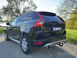 Black Volvo XC60 2011 in Rezekne, with an engine capacity of 2.00 L and mileage of 315 thousand km for 8900 €, photo 8 on AUTOMOTO.COM.LV