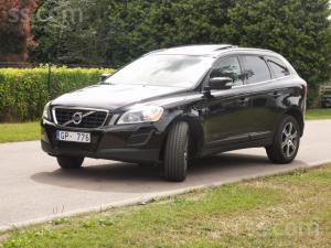 Melns Volvo XC60 2011 Rīga, ar dzinēja tilpumu 2.00 L un nobraukumu 339 tūkst. km par 6800 €, foto 3 vietnē AUTOMOTO.COM.LV