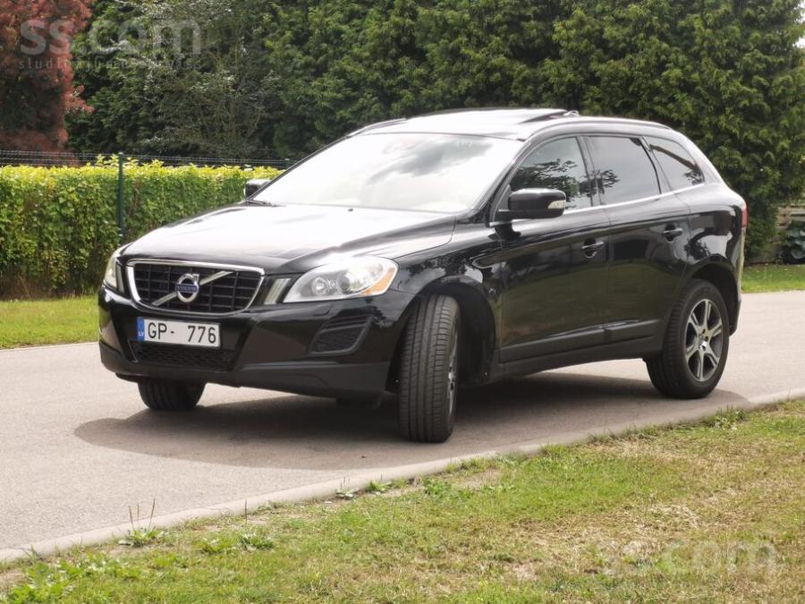 Melns Volvo XC60 2011 Rīga, ar dzinēja tilpumu 2.00 L un nobraukumu 339 tūkst. km par 6800 €, foto 3 vietnē AUTOMOTO.COM.LV