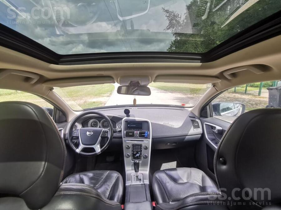 Melns Volvo XC60 2011 Rīga, ar dzinēja tilpumu 2.00 L un nobraukumu 339 tūkst. km par 6800 €, foto 8 vietnē AUTOMOTO.COM.LV
