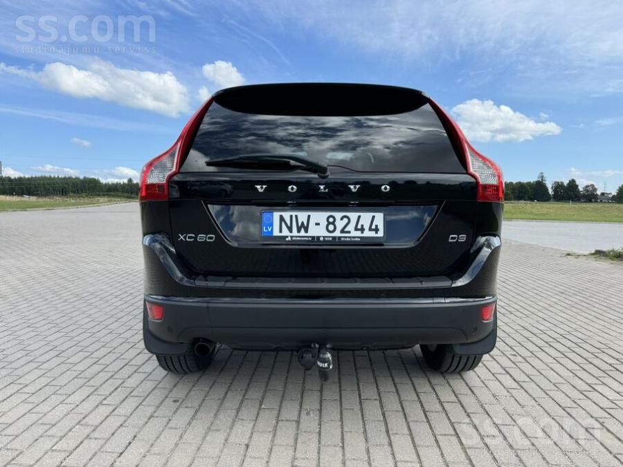 Melns Volvo XC60 2011 Talsi, ar dzinēja tilpumu 2.00 L un nobraukumu 246 tūkst. km par 10600 €, foto 6 vietnē AUTOMOTO.COM.LV