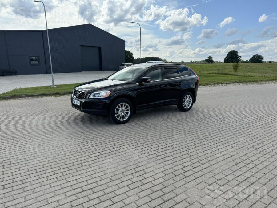 Melns Volvo XC60 2011 Talsi, ar dzinēja tilpumu 2.00 L un nobraukumu 246 tūkst. km par 10600 €, foto 10 vietnē AUTOMOTO.COM.LV