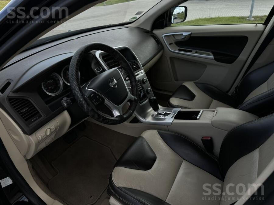 Melns Volvo XC60 2011 Talsi, ar dzinēja tilpumu 2.00 L un nobraukumu 246 tūkst. km par 10600 €, foto 12 vietnē AUTOMOTO.COM.LV