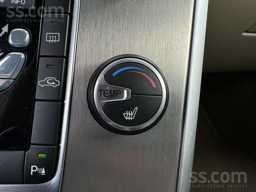 Melns Volvo XC60 2011 Talsi, ar dzinēja tilpumu 2.00 L un nobraukumu 246 tūkst. km par 10600 €, foto 15 vietnē AUTOMOTO.COM.LV