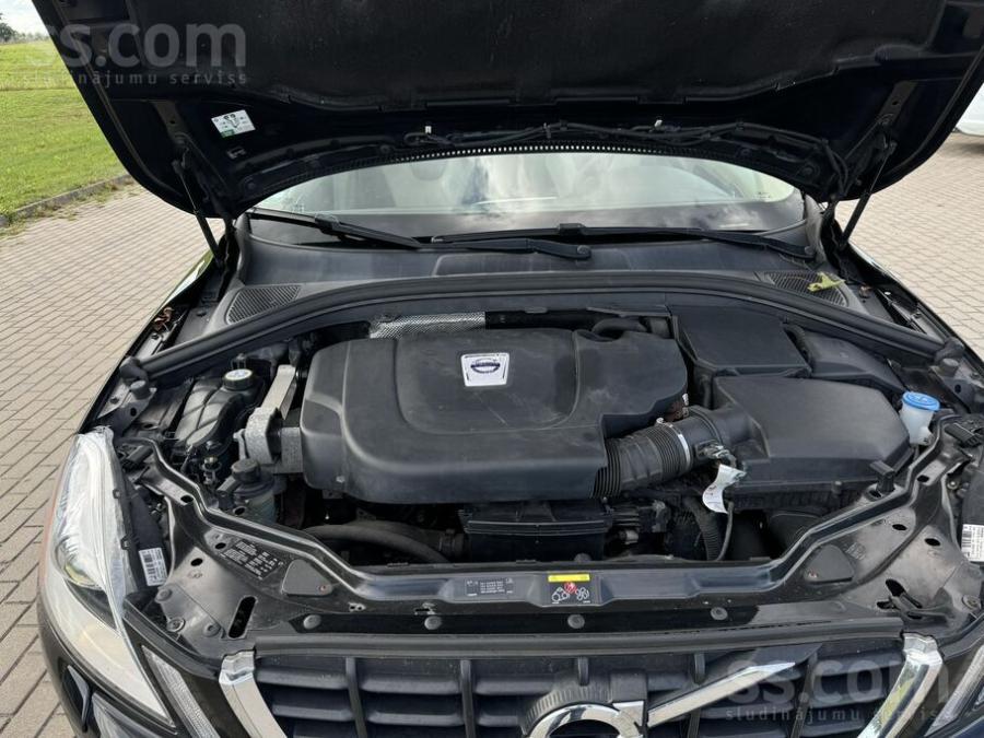 Melns Volvo XC60 2011 Talsi, ar dzinēja tilpumu 2.00 L un nobraukumu 246 tūkst. km par 10600 €, foto 16 vietnē AUTOMOTO.COM.LV