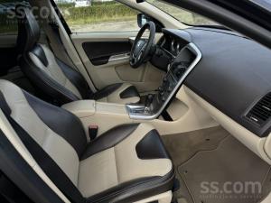 Melns Volvo XC60 2011 Talsi, ar dzinēja tilpumu 2.00 L un nobraukumu 246 tūkst. km par 10600 €, foto 21 vietnē AUTOMOTO.COM.LV