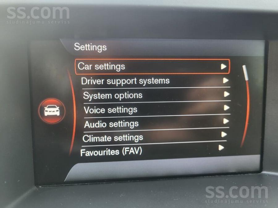 Black Volvo XC60 2011 in Jelgava, with an engine capacity of 2.40 L and mileage of 255 thousand km for 9990 €, photo 26 on AUTOMOTO.COM.LV