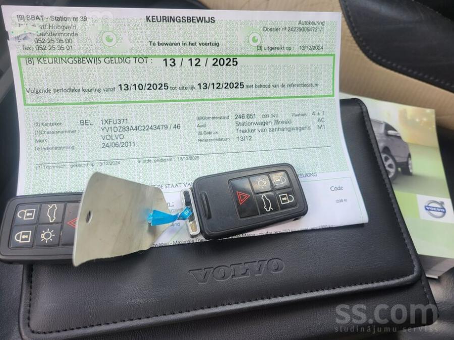 Black Volvo XC60 2011 in Jelgava, with an engine capacity of 2.40 L and mileage of 255 thousand km for 9990 €, photo 29 on AUTOMOTO.COM.LV