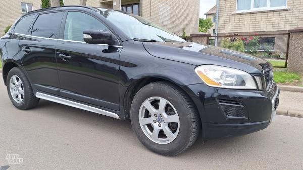 Black Volvo XC60 2011 in Marijampole, with an engine capacity of 2.40 L and mileage of 289 thousand km for 7900 €, photo 6 on AUTOMOTO.COM.LV
