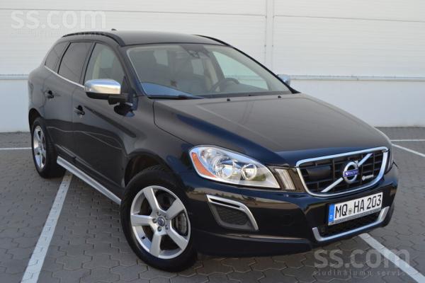 Black Volvo XC60 2011 in Riga, with an engine capacity of 2.40 L and mileage of 308 thousand km for 8950 €, photo 3 on AUTOMOTO.COM.LV