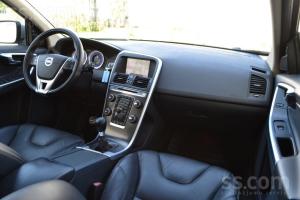 Melns Volvo XC60 2011 Rīga, ar dzinēja tilpumu 2.40 L un nobraukumu 308 tūkst. km par 8950 €, foto 10 vietnē AUTOMOTO.COM.LV