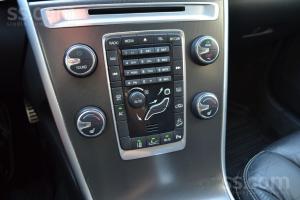 Melns Volvo XC60 2011 Rīga, ar dzinēja tilpumu 2.40 L un nobraukumu 308 tūkst. km par 8950 €, foto 21 vietnē AUTOMOTO.COM.LV