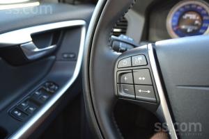 Melns Volvo XC60 2011 Rīga, ar dzinēja tilpumu 2.40 L un nobraukumu 308 tūkst. km par 8950 €, foto 22 vietnē AUTOMOTO.COM.LV