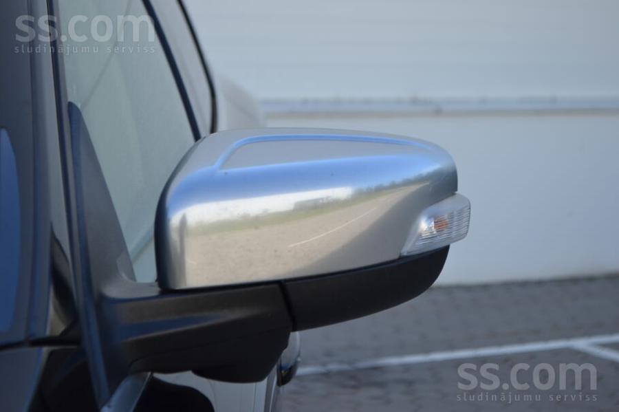 Melns Volvo XC60 2011 Rīga, ar dzinēja tilpumu 2.40 L un nobraukumu 308 tūkst. km par 8950 €, foto 26 vietnē AUTOMOTO.COM.LV