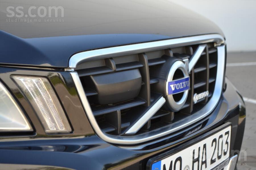 Melns Volvo XC60 2011 Rīga, ar dzinēja tilpumu 2.40 L un nobraukumu 308 tūkst. km par 8950 €, foto 28 vietnē AUTOMOTO.COM.LV