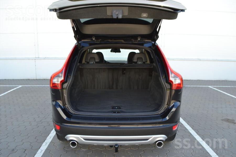 Melns Volvo XC60 2011 Rīga, ar dzinēja tilpumu 2.40 L un nobraukumu 308 tūkst. km par 8950 €, foto 31 vietnē AUTOMOTO.COM.LV