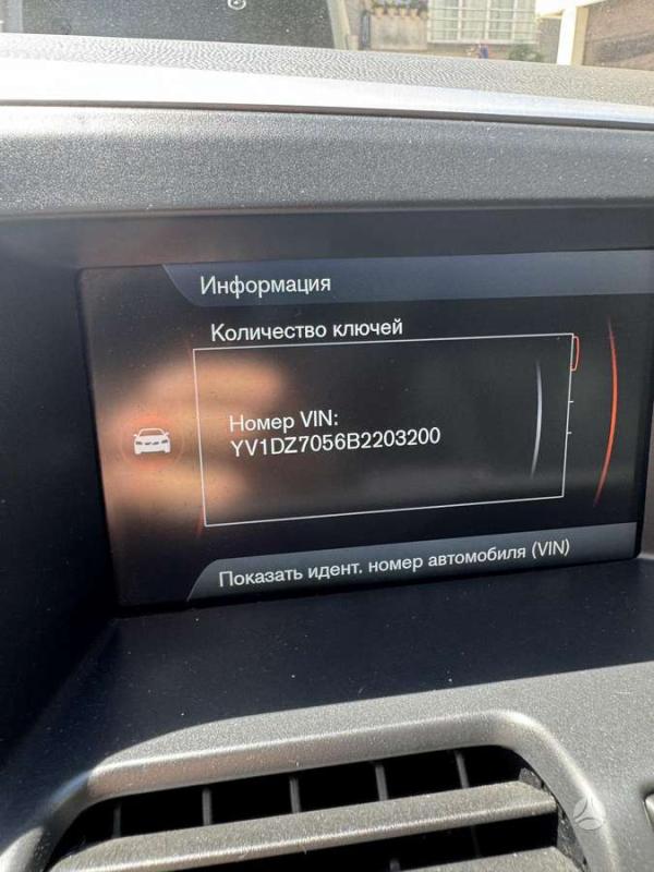 Black Volvo XC60 2011 in Marijampole, with an engine capacity of 2.40 L and mileage of 329 thousand km for 6800 €, photo 6 on AUTOMOTO.COM.LV