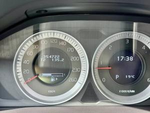 Melns Volvo XC60 2011 Rīga, ar dzinēja tilpumu 2.40 L un nobraukumu 355 tūkst. km par 6800 €, foto 16 vietnē AUTOMOTO.COM.LV