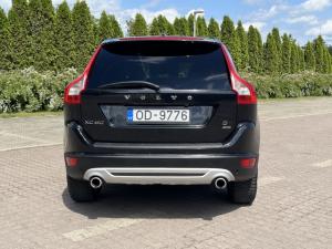 Black Volvo XC60 2011 in Riga, with an engine capacity of 2.40 L and mileage of 353 thousand km for 7990 €, photo 6 on AUTOMOTO.COM.LV