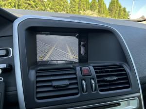 Black Volvo XC60 2011 in Riga, with an engine capacity of 2.40 L and mileage of 353 thousand km for 7990 €, photo 18 on AUTOMOTO.COM.LV