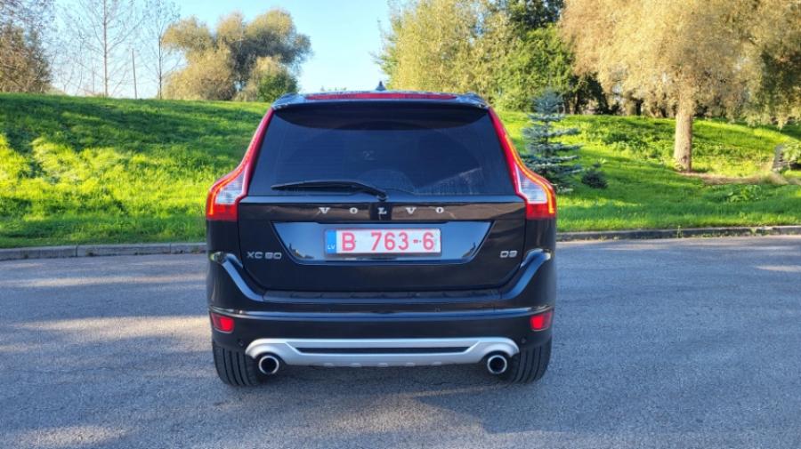 Melns Volvo XC60 2011 Rīga, ar dzinēja tilpumu 2.00 L un nobraukumu 278 tūkst. km par 10900 €, foto 13 vietnē AUTOMOTO.COM.LV