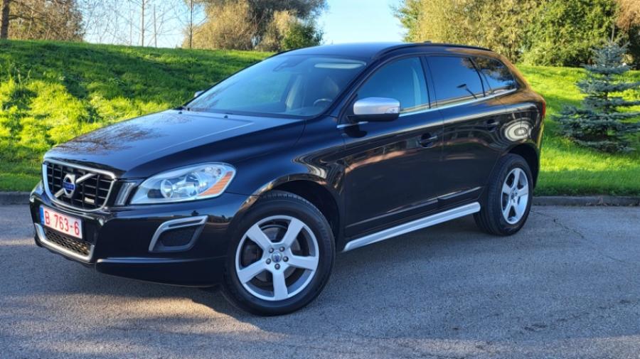 Melns Volvo XC60 2011 Rīga, ar dzinēja tilpumu 2.00 L un nobraukumu 278 tūkst. km par 10900 €, foto 22 vietnē AUTOMOTO.COM.LV