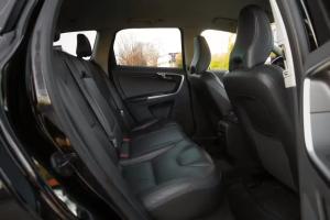 Black Volvo XC60 2011 in Jelgava, with an engine capacity of 2.00 L and mileage of 293 thousand km for 7900 €, photo 15 on AUTOMOTO.COM.LV