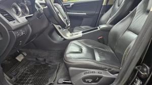 Melns Volvo XC60 2011 Rīga, ar dzinēja tilpumu 2.40 L un nobraukumu 339 tūkst. km par 7650 €, foto 19 vietnē AUTOMOTO.COM.LV