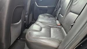 Melns Volvo XC60 2011 Rīga, ar dzinēja tilpumu 2.40 L un nobraukumu 339 tūkst. km par 7650 €, foto 35 vietnē AUTOMOTO.COM.LV