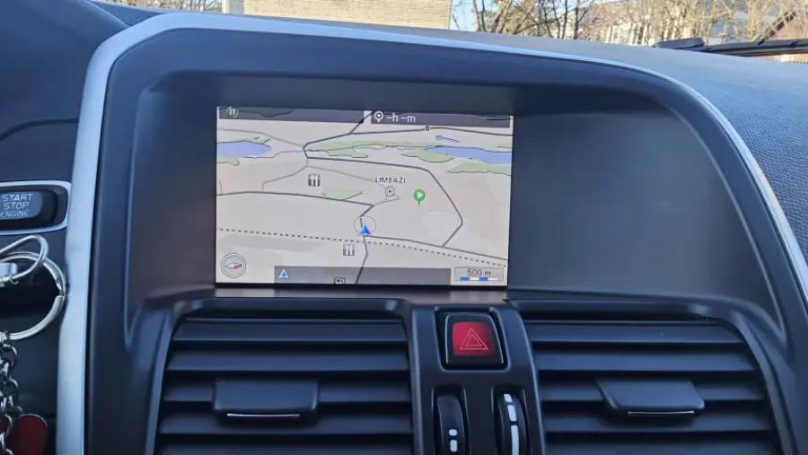Melns Volvo XC60 2011 Rīga, ar dzinēja tilpumu 2.40 L un nobraukumu 339 tūkst. km par 7650 €, foto 42 vietnē AUTOMOTO.COM.LV