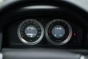Черный Вольво ХС60 2011 в Лиепая, объемом двигателя 2.00 л и пробегом 339 тыс. км за 10850 €, фото 16 на AUTOMOTO.COM.LV