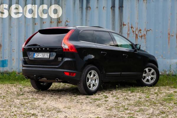 Melns Volvo XC60 2011 Rīga, ar dzinēja tilpumu 2.40 L un nobraukumu 260 tūkst. km par 11495 €, foto 4 vietnē AUTOMOTO.COM.LV