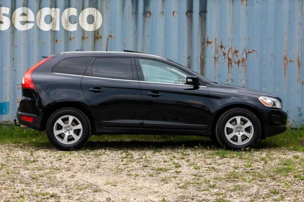 Melns Volvo XC60 2011 Rīga, ar dzinēja tilpumu 2.40 L un nobraukumu 260 tūkst. km par 11495 €, foto 7 vietnē AUTOMOTO.COM.LV