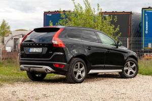 Black Volvo XC60 2011 in Riga, with an engine capacity of 2.00 L and mileage of 316 thousand km for 8495 €, photo 5 on AUTOMOTO.COM.LV