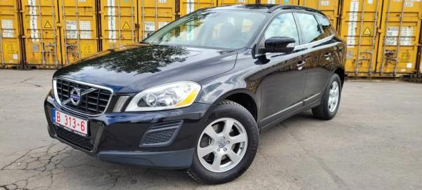 Melns Volvo XC60 2011 Rīga, ar dzinēja tilpumu 2.40 L un nobraukumu 199 tūkst. km par 9600 €, foto 9 vietnē AUTOMOTO.COM.LV