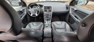 Black Volvo XC60 2011 in Riga, with an engine capacity of 2.40 L and mileage of 247 thousand km for 10200 €, photo 18 on AUTOMOTO.COM.LV