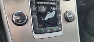 Black Volvo XC60 2011 in Riga, with an engine capacity of 2.40 L and mileage of 222 thousand km for 11900 €, photo 26 on AUTOMOTO.COM.LV