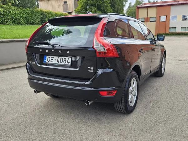 Melns Volvo XC60 2011 Jēkabpils, ar dzinēja tilpumu 2.40 L un nobraukumu 308 tūkst. km par 8400 €, foto 6 vietnē AUTOMOTO.COM.LV